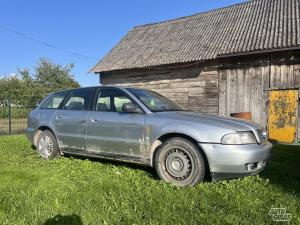 Audi A4 1996 in Siauliai, with an engine capacity of 1.90 L and mileage of 380 thousand km for 300 €, photo 3 on AUTOMOTO.COM.LV