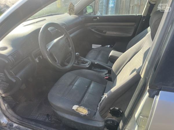 Audi A4 1996 in Siauliai, with an engine capacity of 1.90 L and mileage of 380 thousand km for 300 €, photo 5 on AUTOMOTO.COM.LV
