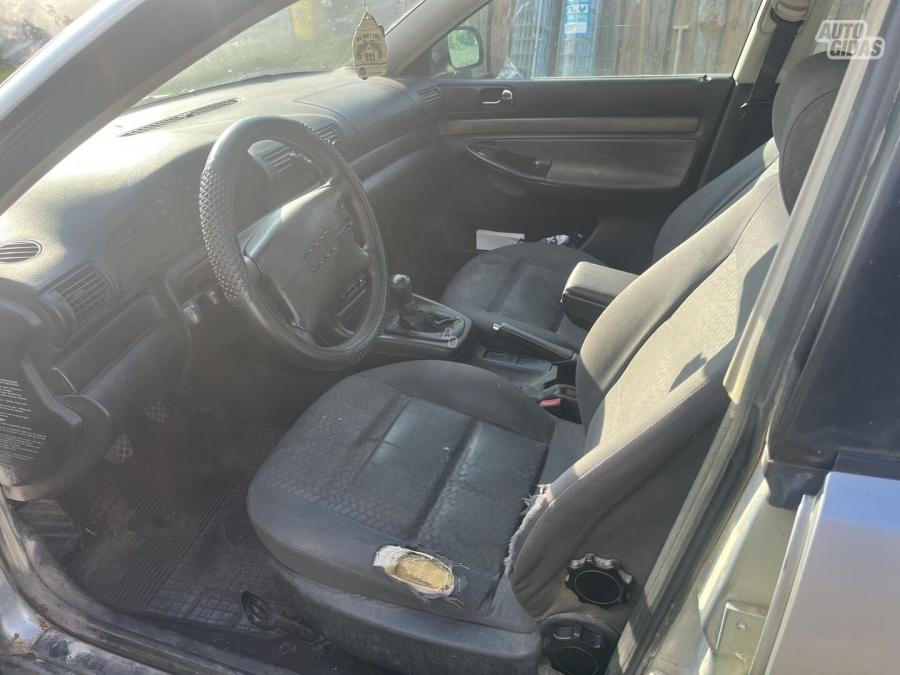 Audi A4 1996 in Siauliai, with an engine capacity of 1.90 L and mileage of 380 thousand km for 300 €, photo 6 on AUTOMOTO.COM.LV