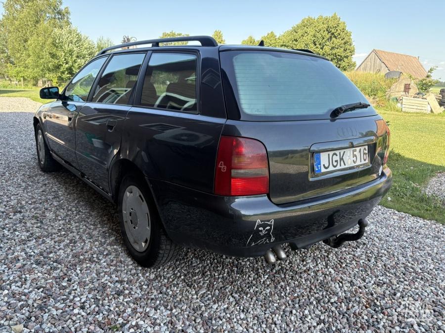 Audi A4 1997 in Vilnius, with an engine capacity of 1.90 L and mileage of 403 thousand km for 600 €, photo 7 on AUTOMOTO.COM.LV