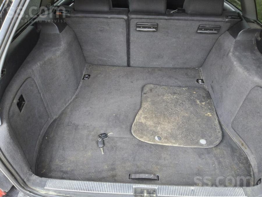 Audi A4 1997 Rēzekne, ar dzinēja tilpumu 1.80 L un nobraukumu 335 tūkst. km par 450 €, foto 5 vietnē AUTOMOTO.COM.LV