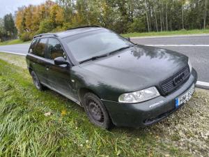 Audi A4 1997 Rēzekne, ar dzinēja tilpumu 1.80 L un nobraukumu 335 tūkst. km par 450 €, foto 14 vietnē AUTOMOTO.COM.LV