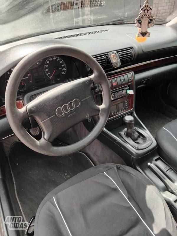 Audi A4 1998 in Vilkaviskis, with an engine capacity of 1.90 L and mileage of 500 thousand km for 1380 €, photo 4 on AUTOMOTO.COM.LV