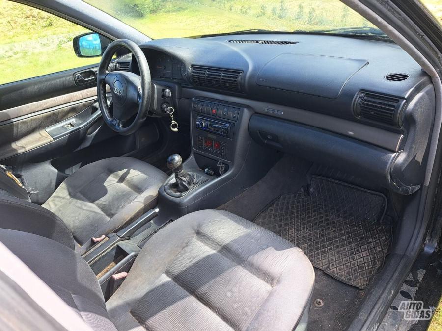 Audi A4 1998 in Silute, with an engine capacity of 1.90 L and mileage of 343 thousand km for 950 €, photo 8 on AUTOMOTO.COM.LV