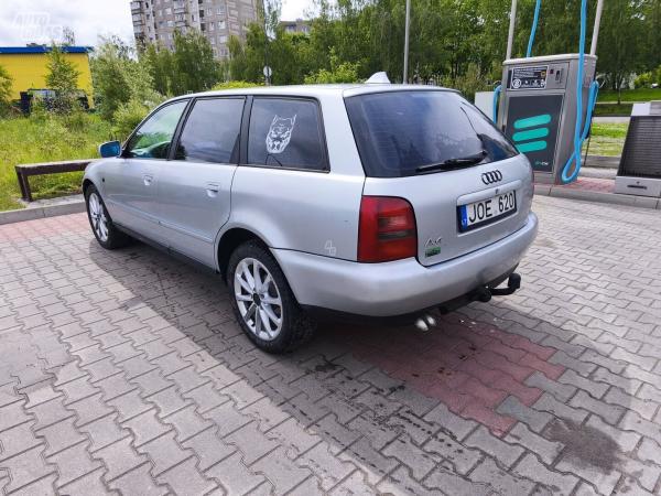Audi A4 1998 Kauņa, ar dzinēja tilpumu 1.90 L un nobraukumu 300 tūkst. km par 600 €, foto 4 vietnē AUTOMOTO.COM.LV