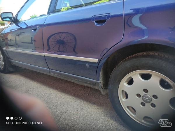 Audi A4 1998 in Vilnius, with an engine capacity of 1.90 L and mileage of 385 thousand km for 1250 €, photo 5 on AUTOMOTO.COM.LV