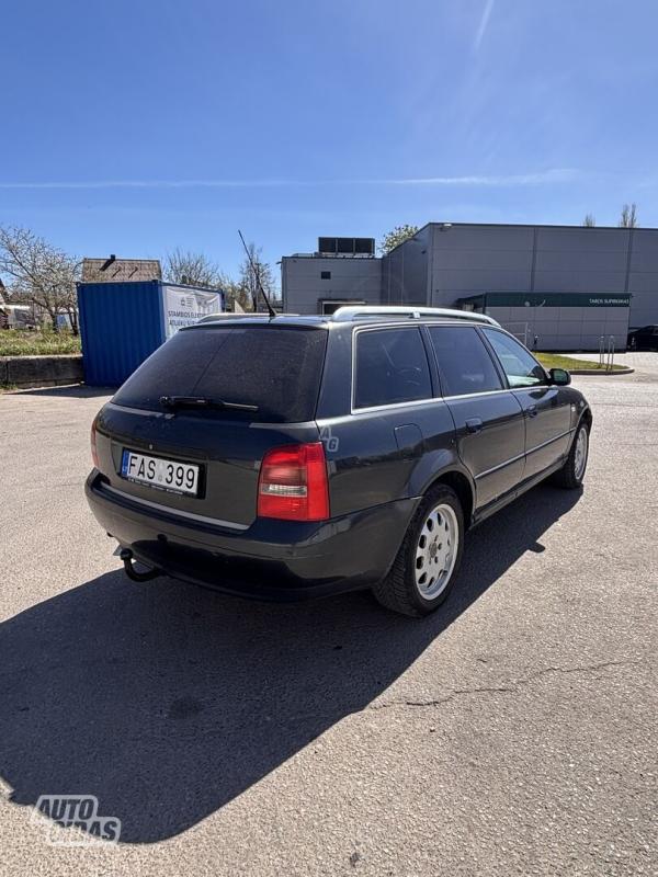 Audi A4 1999 in Vilnius, with an engine capacity of 2.50 L and mileage of 362 thousand km for 1200 €, photo 6 on AUTOMOTO.COM.LV