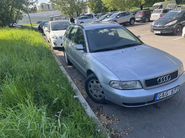 Audi A4 1999 Viļņa, ar dzinēja tilpumu 1.80 L un nobraukumu 321 tūkst. km par 380 €, foto 3 vietnē AUTOMOTO.COM.LV