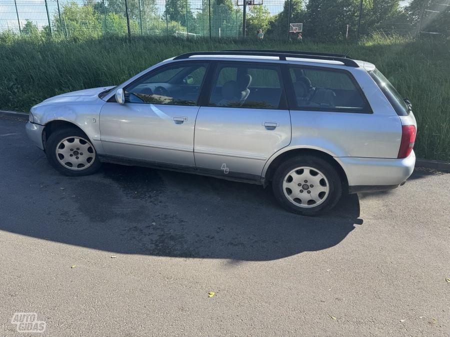 Audi A4 1999 in Vilnius, with an engine capacity of 1.80 L and mileage of 321 thousand km for 380 €, photo 5 on AUTOMOTO.COM.LV