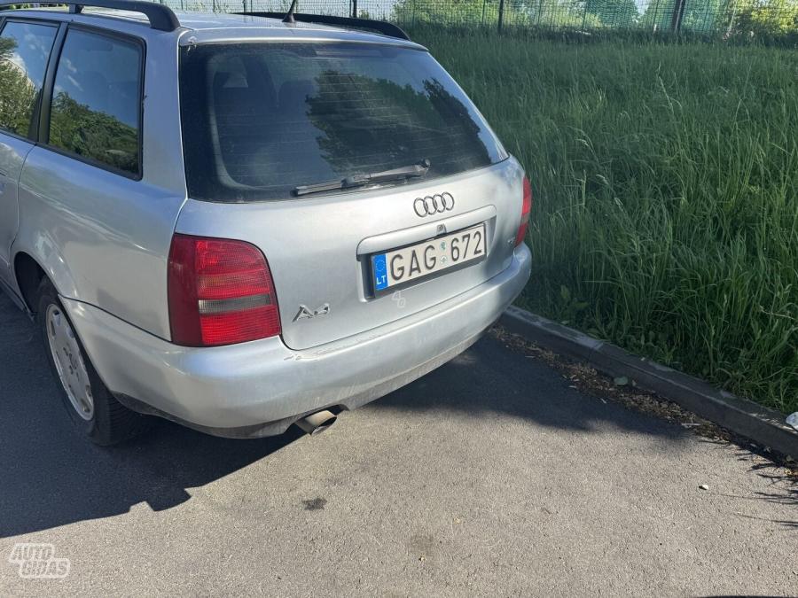 Audi A4 1999 in Vilnius, with an engine capacity of 1.80 L and mileage of 321 thousand km for 380 €, photo 8 on AUTOMOTO.COM.LV