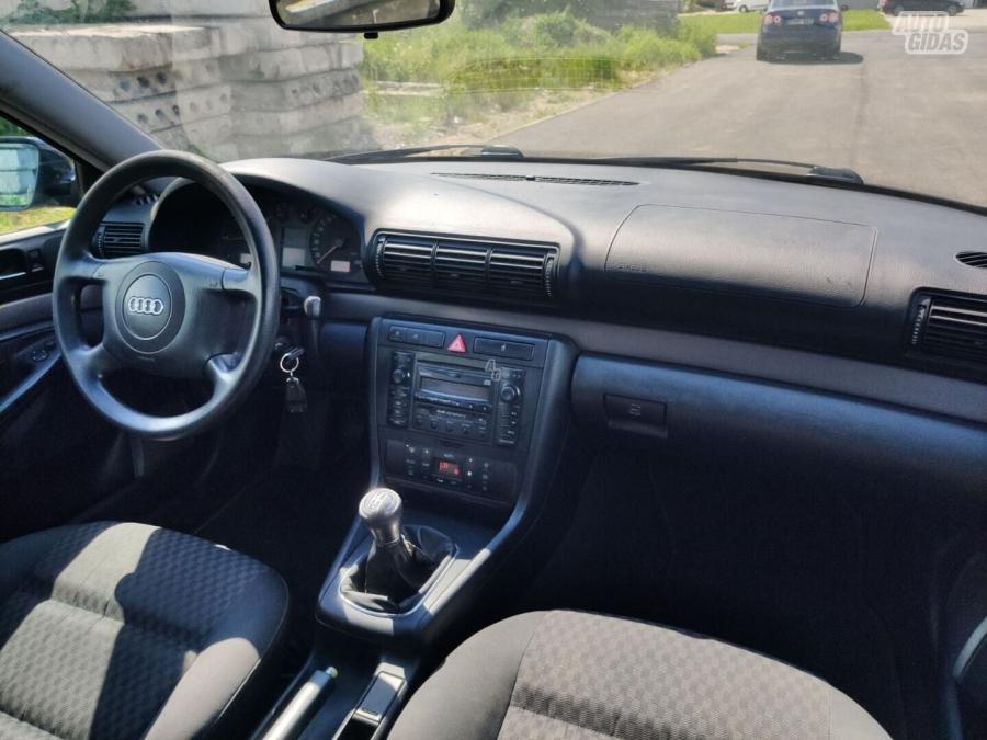 Audi A4 1999 Kauņa, ar dzinēja tilpumu 1.90 L un nobraukumu 293 tūkst. km par 950 €, foto 6 vietnē AUTOMOTO.COM.LV