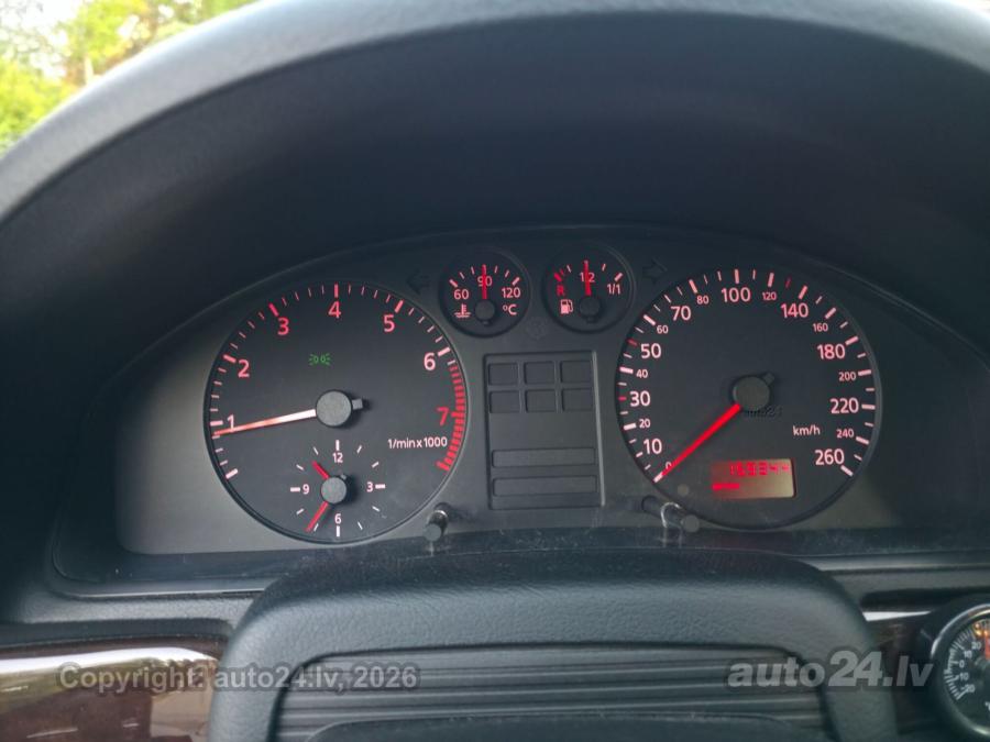 Audi A4 1999 Tallina, ar dzinēja tilpumu 1.80 L un nobraukumu 159 tūkst. km par 1490 €, foto 20 vietnē AUTOMOTO.COM.LV