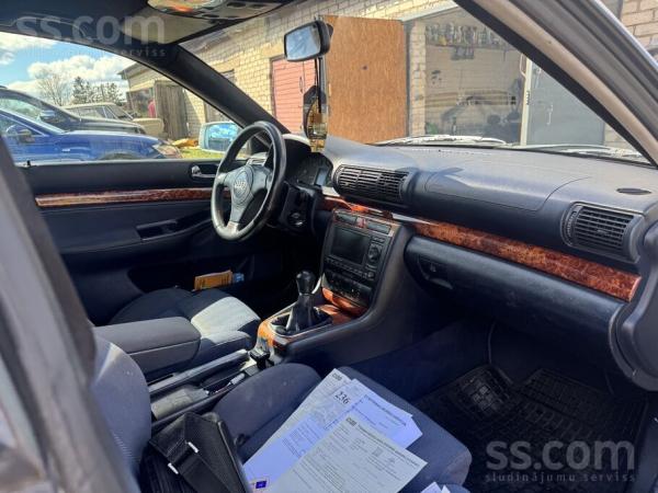 Ауди А4 1999 в Добеле, объемом двигателя 1.90 л и пробегом 337 тыс. км за 1650 €, фото 8 на AUTOMOTO.COM.LV