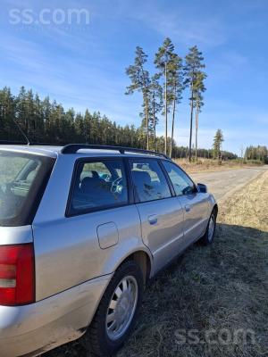 Audi A4 1999 Valmiera, ar dzinēja tilpumu 1.80 L un nobraukumu 276 tūkst. km par 1000 €, foto 7 vietnē AUTOMOTO.COM.LV