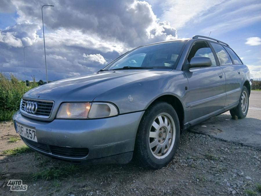 Audi A4 1999 Mažeikiai, ar dzinēja tilpumu 1.90 L un nobraukumu 300 tūkst. km par 450 €, foto 1 vietnē AUTOMOTO.COM.LV