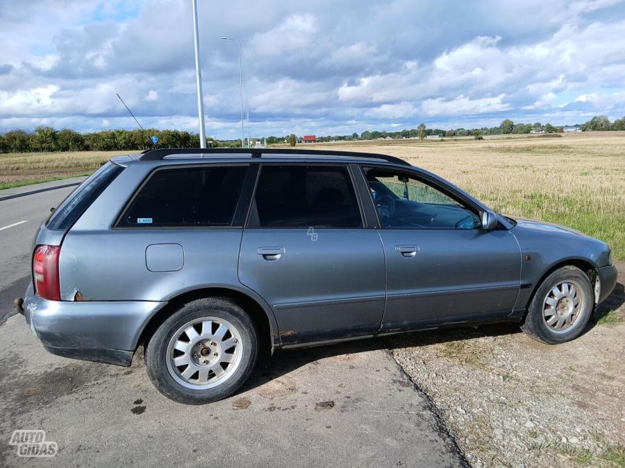 Audi A4 1999 Mažeikiai, ar dzinēja tilpumu 1.90 L un nobraukumu 300 tūkst. km par 450 €, foto 7 vietnē AUTOMOTO.COM.LV