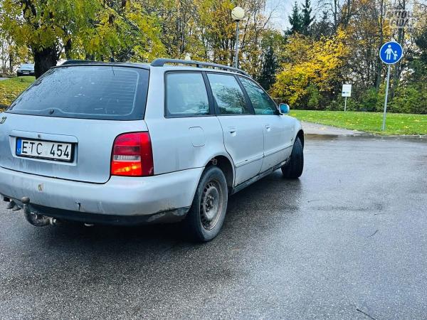 Audi A4 1999 Alīta vietnē Audi A4 1999 Alīta, ar dzinēja tilpumu 1.90 L un nobraukumu 250 tūkst. km par 500 €, foto 3 vietnē AUTOMOTO.COM.LV