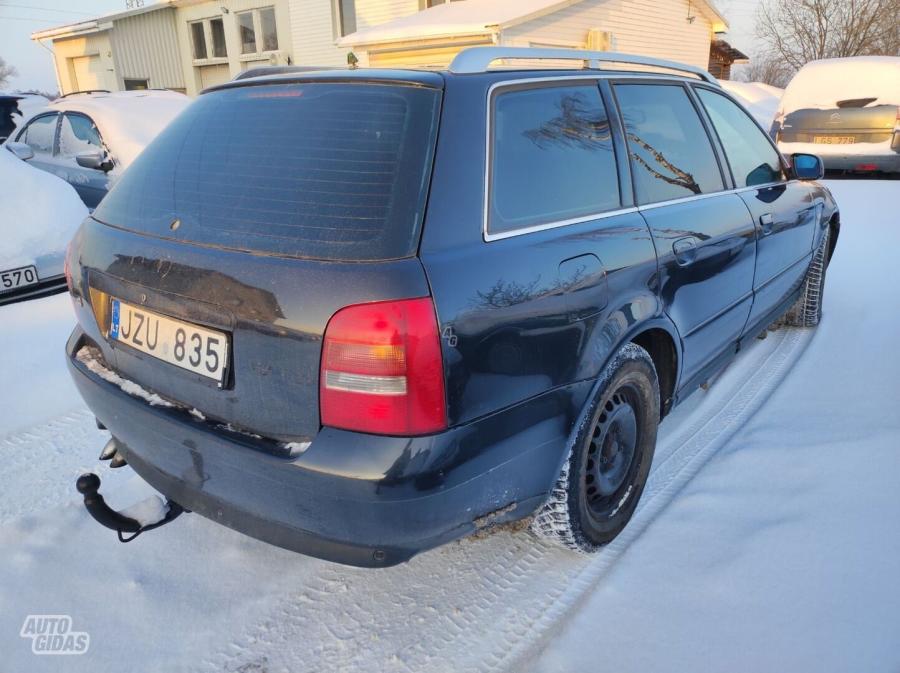 Audi A4 2000 Bliūdžiai, ar dzinēja tilpumu 1.90 L un nobraukumu 377 tūkst. km par 1430 €, foto 3 vietnē AUTOMOTO.COM.LV