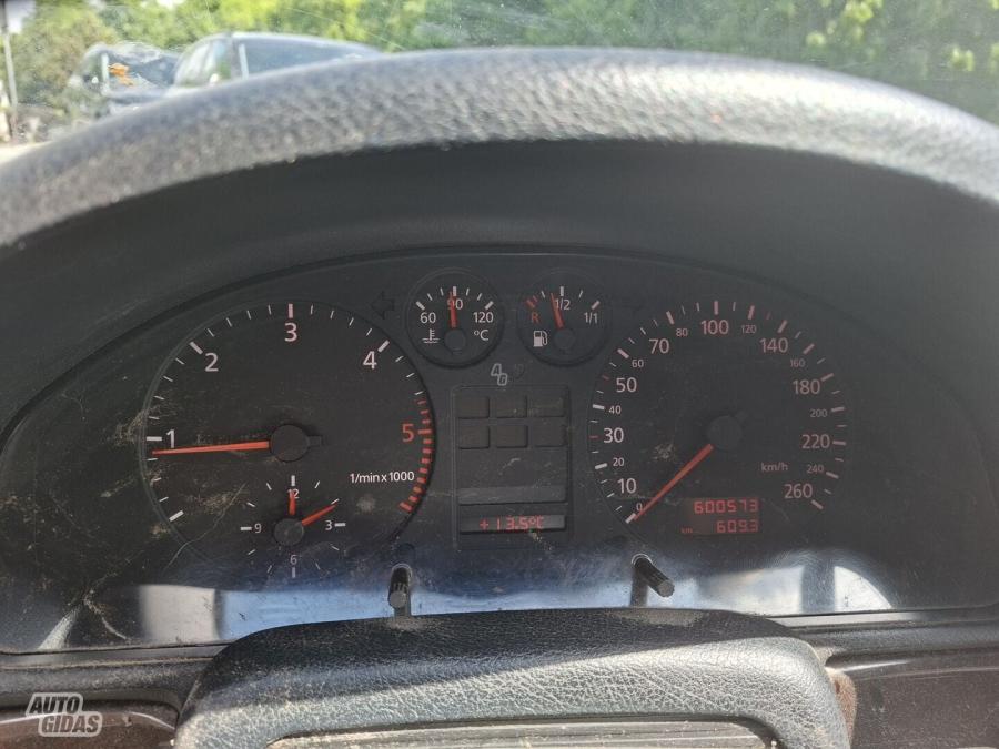 Audi A4 2000 in Vilnius, with an engine capacity of 1.90 L and mileage of 130 thousand km for 450 €, photo 7 on AUTOMOTO.COM.LV