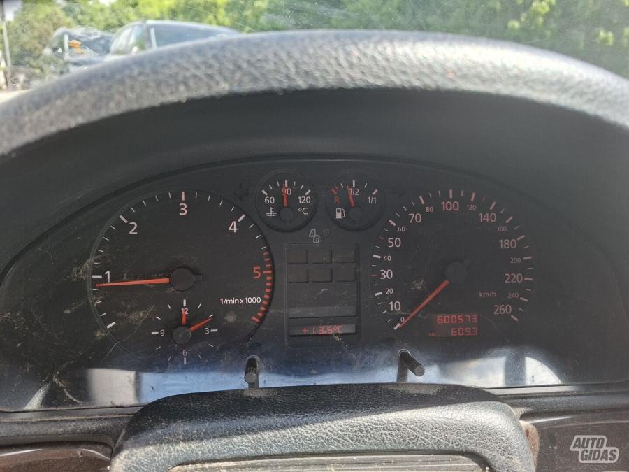 Audi A4 2000 in Vilnius, with an engine capacity of 1.90 L and mileage of 500 thousand km for 450 €, photo 7 on AUTOMOTO.COM.LV