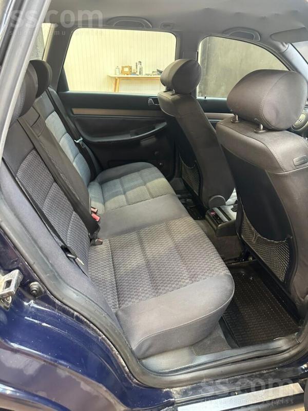 Audi A4 2000 in Jelgava, with an engine capacity of 1.80 L and mileage of 287 thousand km for 1290 €, photo 8 on AUTOMOTO.COM.LV