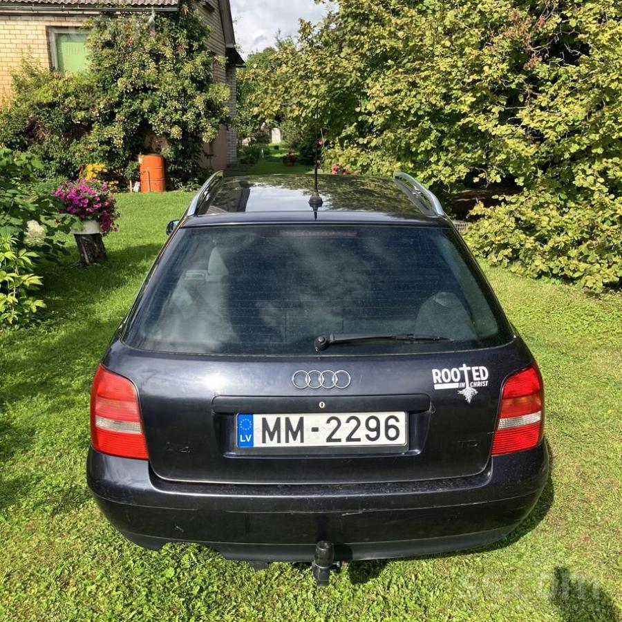 Audi A4 2000 Rīga, ar dzinēja tilpumu 2.50 L un nobraukumu 304 tūkst. km par 950 €, foto 4 vietnē AUTOMOTO.COM.LV