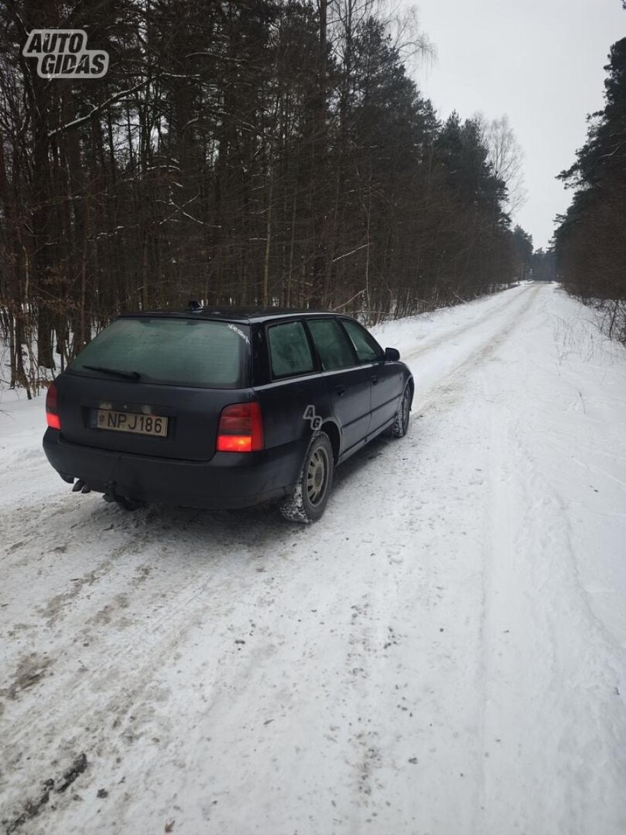 Audi A4 2001 Alīta, ar dzinēja tilpumu 1.90 L un nobraukumu 461 tūkst. km par 1150 €, foto 3 vietnē AUTOMOTO.COM.LV