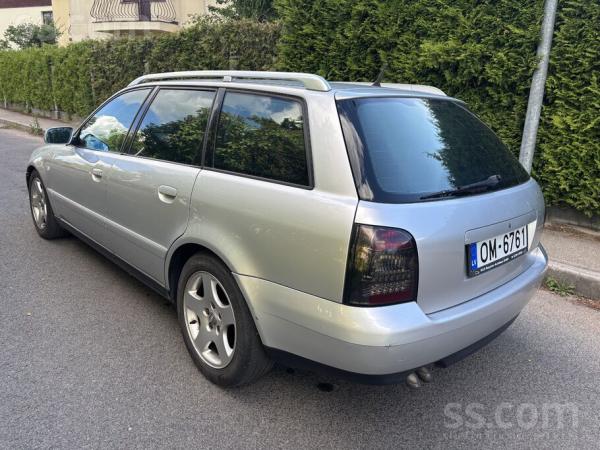 Audi A4 2001 Rīga, ar dzinēja tilpumu 1.90 L un nobraukumu 342 tūkst. km par 2650 €, foto 7 vietnē AUTOMOTO.COM.LV