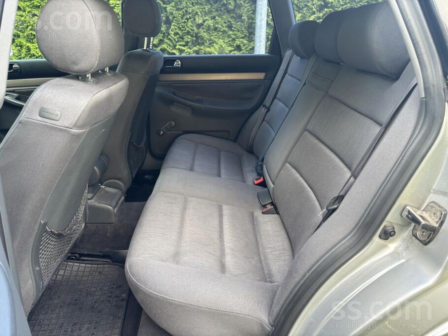 Audi A4 2001 in Riga, with an engine capacity of 1.90 L and mileage of 342 thousand km for 2650 €, photo 16 on AUTOMOTO.COM.LV