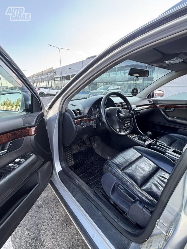 Audi A4 2001 Viļņa, ar dzinēja tilpumu 1.90 L un nobraukumu 392 tūkst. km par 1350 €, foto 6 vietnē AUTOMOTO.COM.LV