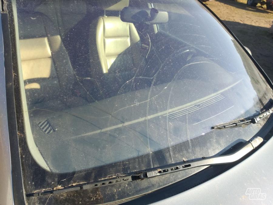 Audi A4 2002 in Vilnius, with an engine capacity of 1.90 L and mileage of 358 thousand km for 599 €, photo 3 on AUTOMOTO.COM.LV