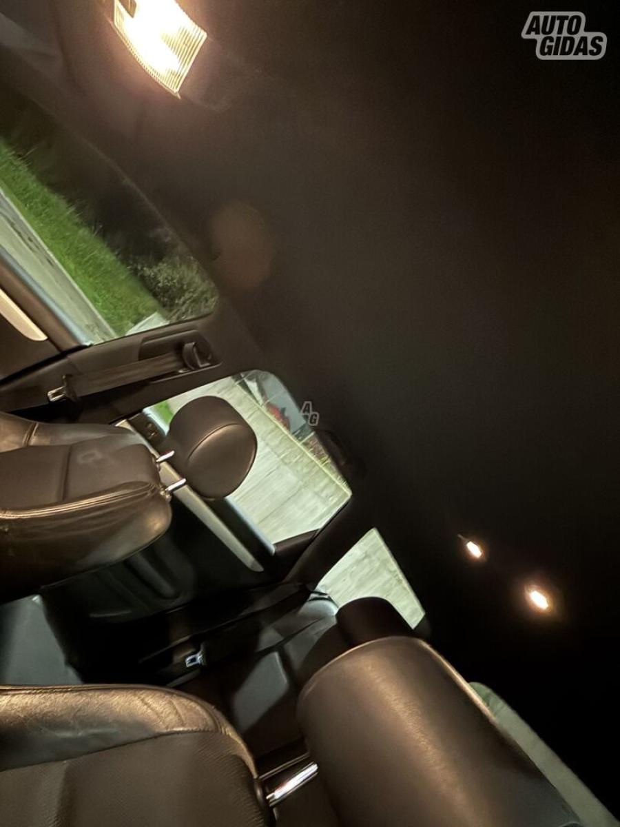 Audi A4 2002 Viļņa, ar dzinēja tilpumu 1.90 L un nobraukumu 650 tūkst. km par 560 €, foto 12 vietnē AUTOMOTO.COM.LV