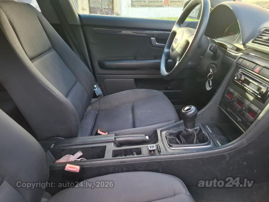 Audi A4 2002 in Tallinn, with an engine capacity of 1.60 L and mileage of 270 thousand km for 999 €, photo 6 on AUTOMOTO.COM.LV