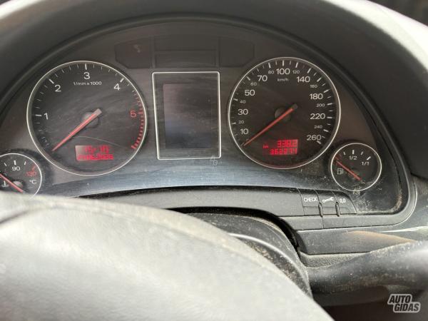 Audi A4 2002 in Radviliskis, with an engine capacity of 1.90 L and mileage of 362 thousand km for 700 €, photo 4 on AUTOMOTO.COM.LV