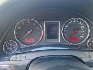 Audi A4 2002 Viļņa, ar dzinēja tilpumu 2.00 L un nobraukumu 253 tūkst. km par 750 €, foto 8 vietnē AUTOMOTO.COM.LV
