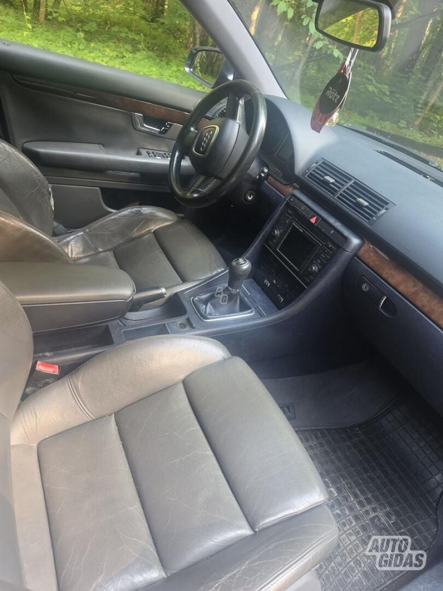 Audi A4 2002 Alīta, ar dzinēja tilpumu 2.50 L un nobraukumu 349 tūkst. km par 600 €, foto 12 vietnē AUTOMOTO.COM.LV