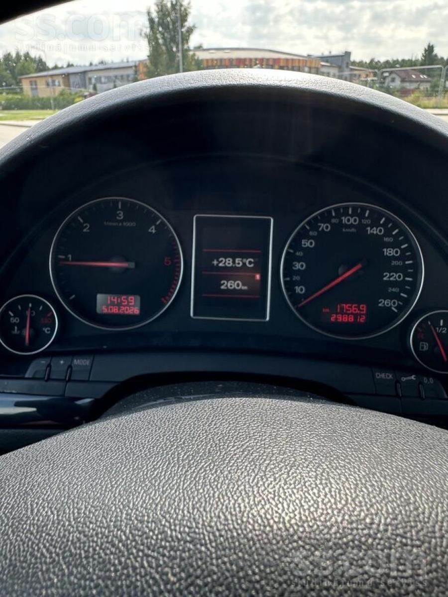 Audi A4 2002 in Riga, with an engine capacity of 1.90 L and mileage of 299 thousand km for 2800 €, photo 10 on AUTOMOTO.COM.LV