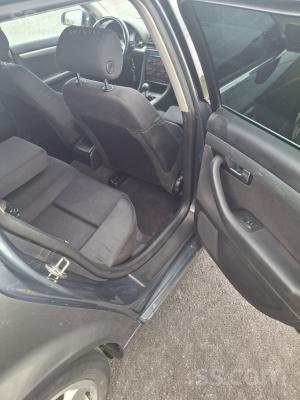 Audi A4 2002 in Bauska, with an engine capacity of 1.90 L and mileage of 366 thousand km for 2199 €, photo 10 on AUTOMOTO.COM.LV