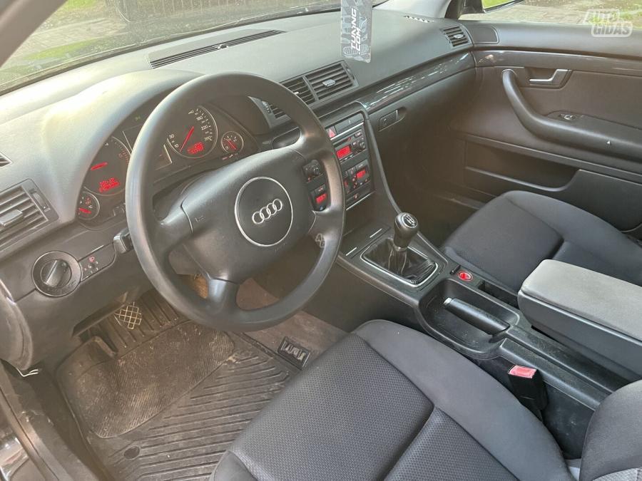 Audi A4 2002 Šauļi, ar dzinēja tilpumu 1.90 L un nobraukumu 328 tūkst. km par 1500 €, foto 7 vietnē AUTOMOTO.COM.LV