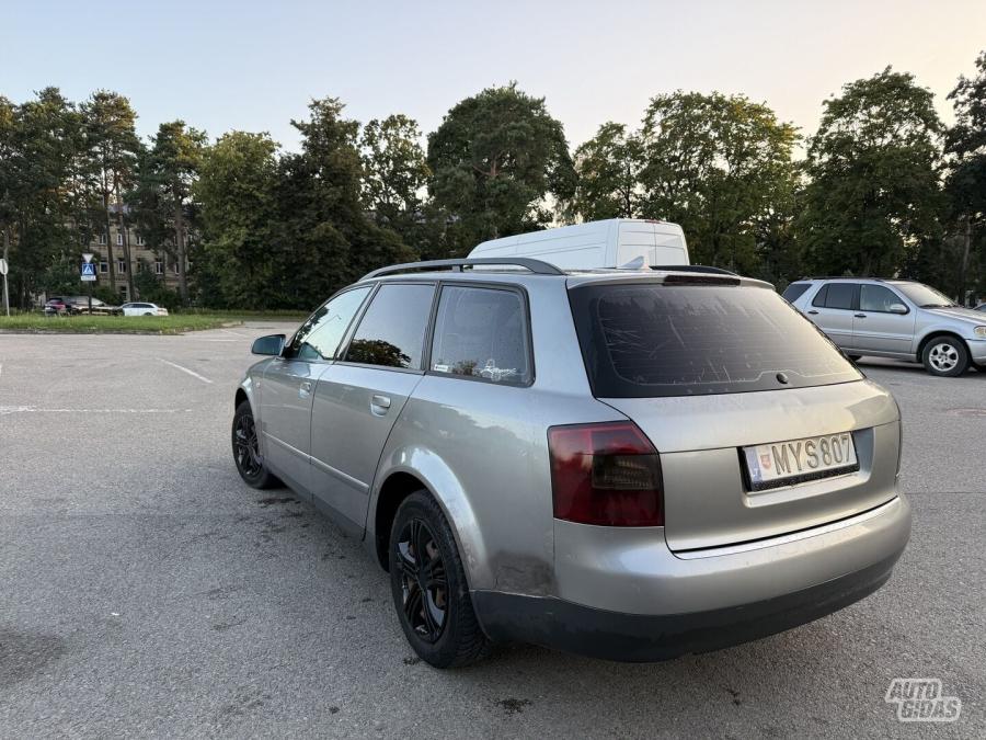 Audi A4 2002 Alīta, ar dzinēja tilpumu 1.90 L un nobraukumu 390 tūkst. km par 1100 €, foto 5 vietnē AUTOMOTO.COM.LV