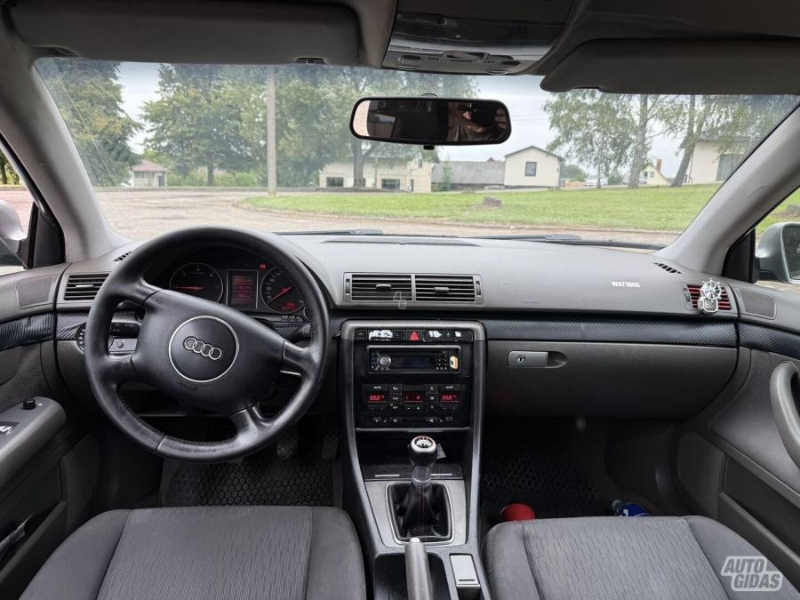 Audi A4 2002 Alīta, ar dzinēja tilpumu 1.90 L un nobraukumu 390 tūkst. km par 1100 €, foto 12 vietnē AUTOMOTO.COM.LV
