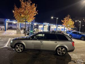 Audi A4 2002 in Vilnius, with an engine capacity of 2.50 L and mileage of 300 thousand km for 1500 €, photo 3 on AUTOMOTO.COM.LV