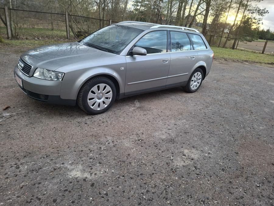 Audi A4 2003 Marijampole, ar dzinēja tilpumu 1.60 L un nobraukumu 225 tūkst. km par 2350 €, foto 3 vietnē AUTOMOTO.COM.LV
