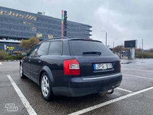 Audi A4 2003 Viļņa, ar dzinēja tilpumu 2.50 L un nobraukumu 350 tūkst. km par 1000 €, foto  vietnē AUTOMOTO.COM.LV