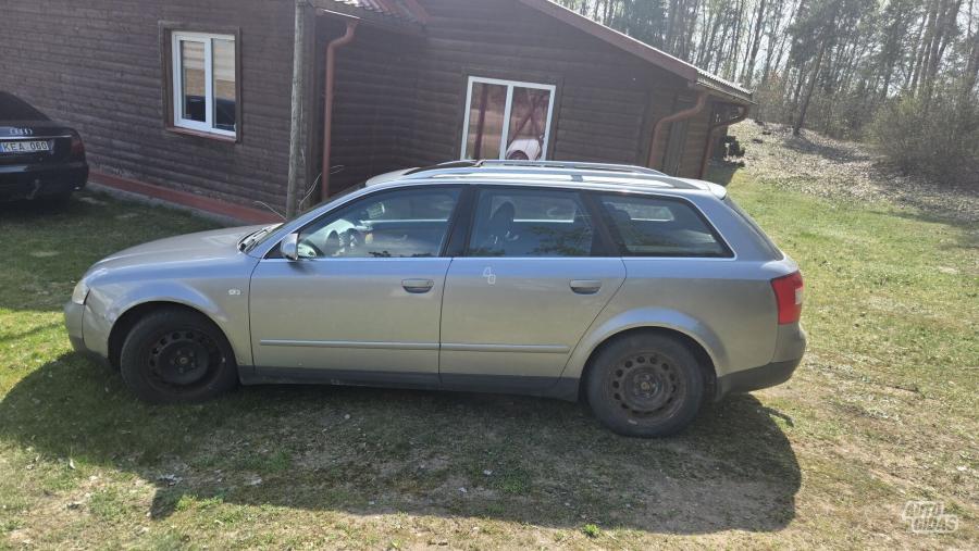 Audi A4 2003 Prienai, ar dzinēja tilpumu 2.50 L un nobraukumu 462 tūkst. km par 800 €, foto 4 vietnē AUTOMOTO.COM.LV