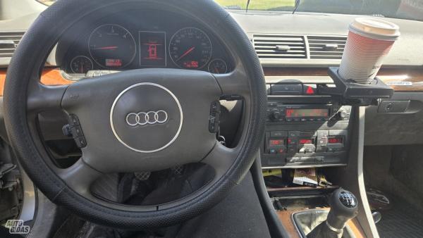 Audi A4 2003 in Prienai, with an engine capacity of 2.50 L and mileage of 462 thousand km for 800 €, photo 9 on AUTOMOTO.COM.LV