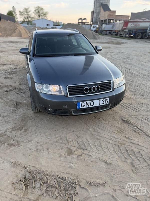 Audi A4 2003 Šauļi, ar dzinēja tilpumu 1.90 L un nobraukumu 402 tūkst. km par 1250 €, foto 8 vietnē AUTOMOTO.COM.LV