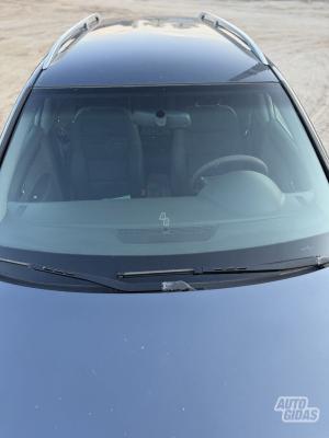 Audi A4 2003 in Siauliai, with an engine capacity of 1.90 L and mileage of 402 thousand km for 1250 €, photo 10 on AUTOMOTO.COM.LV