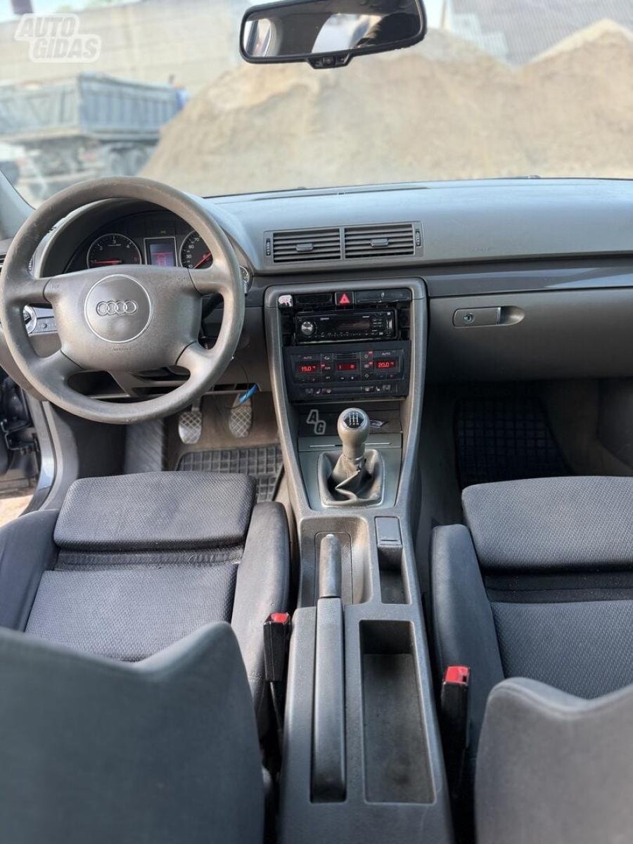 Audi A4 2003 in Siauliai, with an engine capacity of 1.90 L and mileage of 402 thousand km for 1250 €, photo 13 on AUTOMOTO.COM.LV