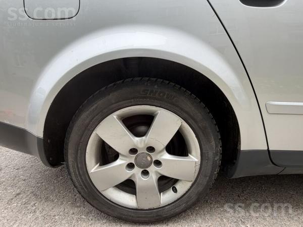 Audi A4 2003 Rīga, ar dzinēja tilpumu 1.90 L un nobraukumu 333 tūkst. km par 1420 €, foto 10 vietnē AUTOMOTO.COM.LV